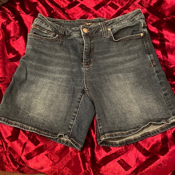 Seven7 | Shorts | Seven Brand Weekend Jeans Shorts | Poshmark